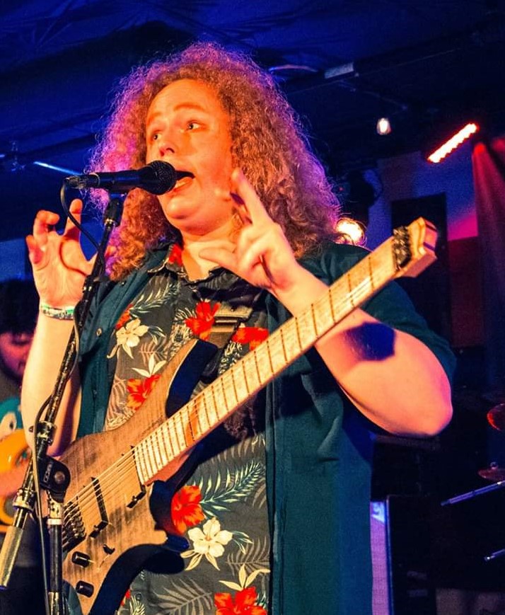 Interview with Max Mobarry (Others By No One) – Proglodytes